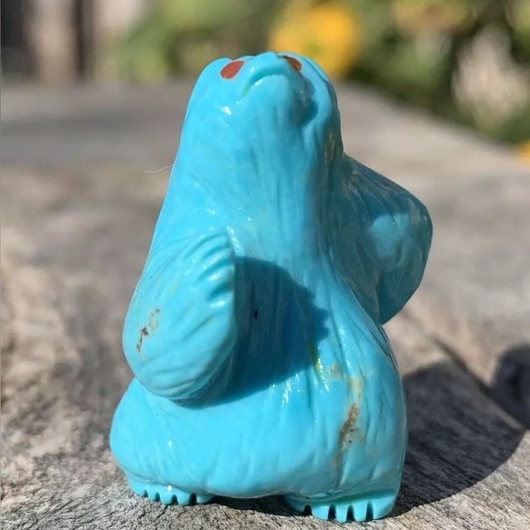 Zuni Bear Fetish | Art | Eddington Hannaweeke Turquoise Zuni Bear ...